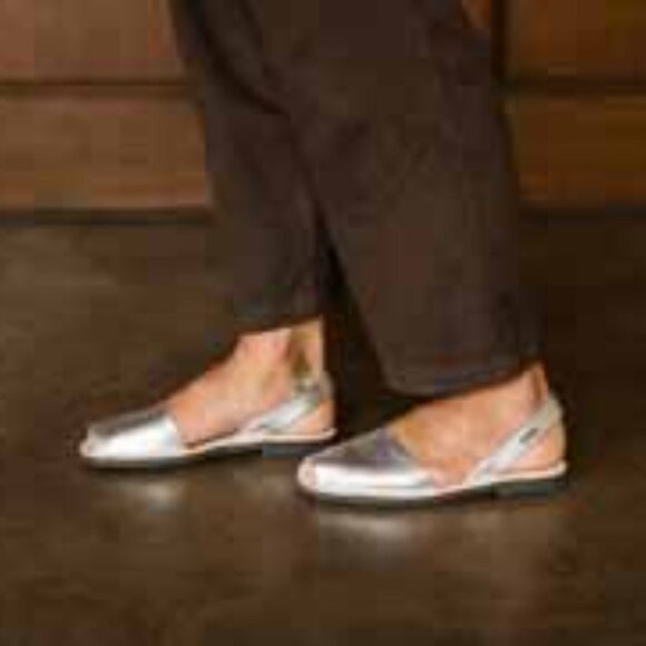 Pons | Shoes | Pons Classic Style Metallic Silver Size Nwob | Poshmark